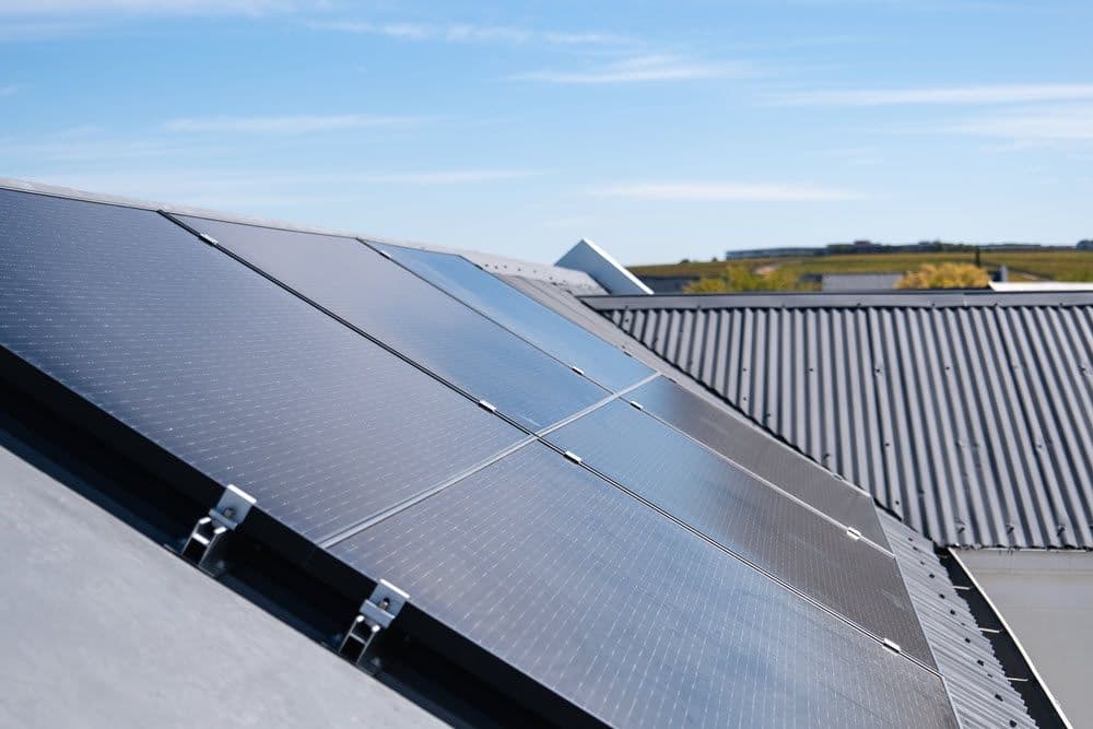 Fra sol til strøm: Hvordan fungerer solceller? | Solées blog